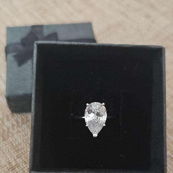 Jewelry | Elegant Silver Pear Shape Solitaire Ring | Poshmark